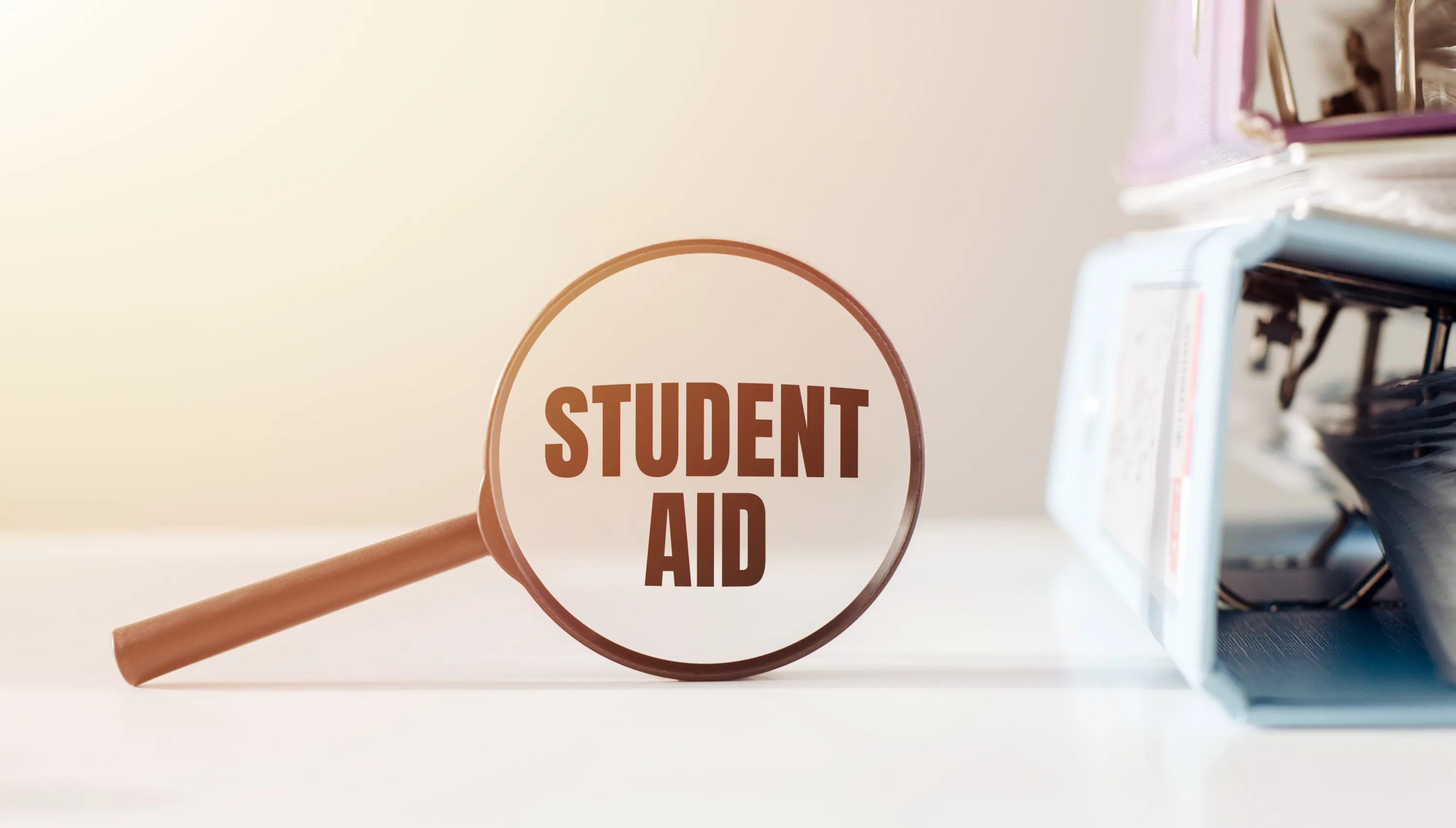 Navigating Student Aid: How to Get Grants, Scholarships, and Loans ...